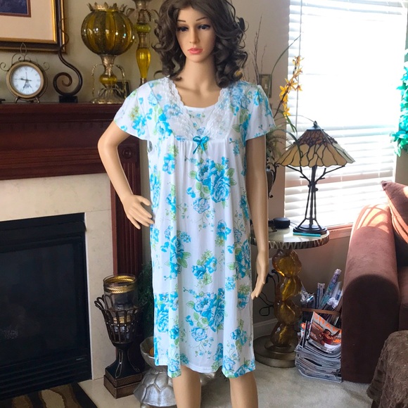 Betsy TW | Intimates & Sleepwear | Brand New Betsy Tw White Blue Night ...